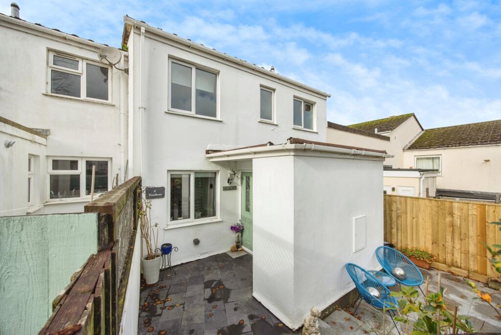 3 bedroom terraced house for sale in Barton Close, Bodmin, Cornwall, PL31