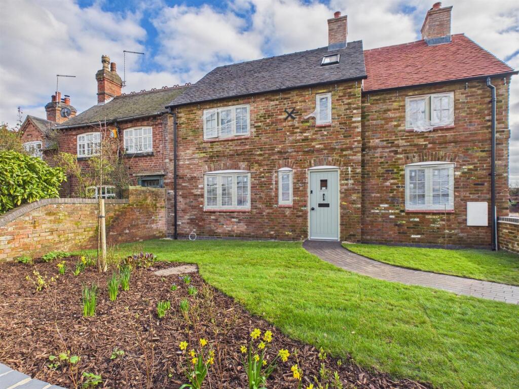 4 bedroom semi-detached house for sale in Old Mill Mews, Repton, DE65