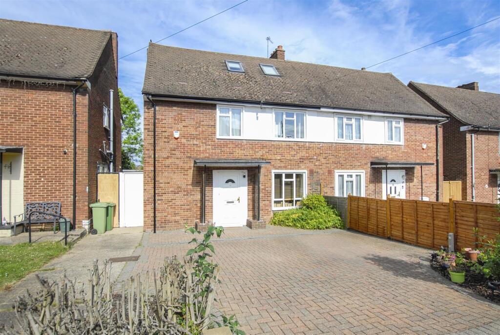 4 bedroom semi-detached house for sale in Coombe Drive, Ruislip, HA4