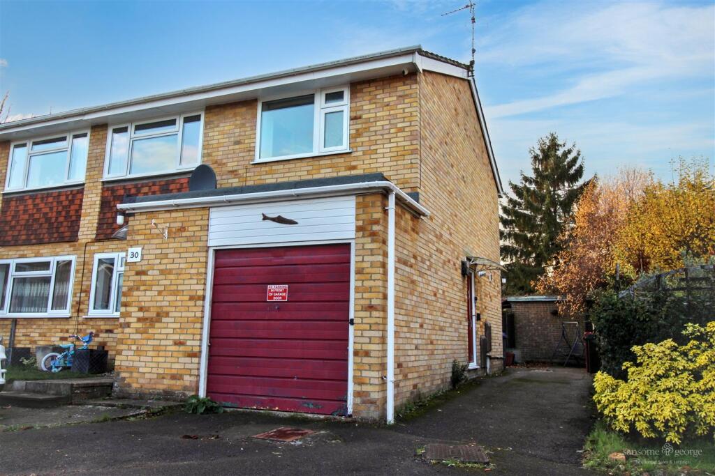 1 bedroom maisonette for sale in Newbery Close, Tilehurst, Reading, RG31
