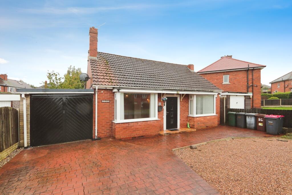 3 bedroom detached bungalow for sale in Shenstone Road, Rotherham, S65