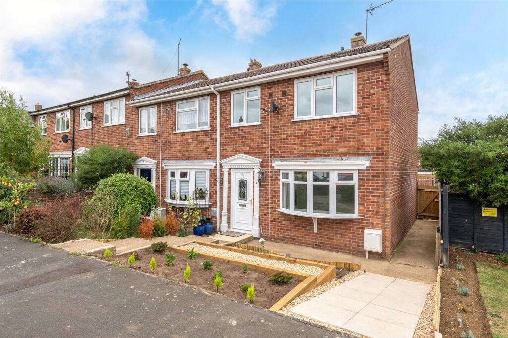 3 bedroom end of terrace house for sale in Edmunds Road, Cranwell ...