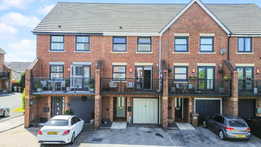 3 bedroom town house for sale in Filby Gardens, St. Helens, WA9