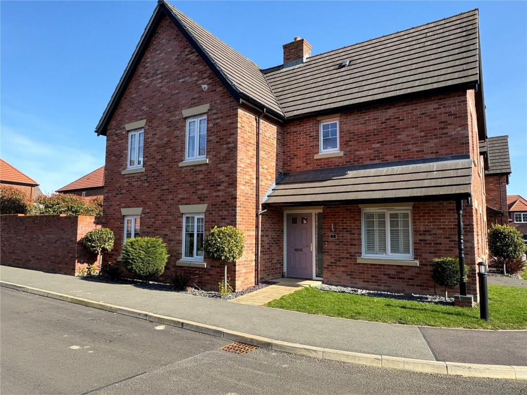 4 bedroom detached house for sale in Poppy Way, DAVENTRY ...