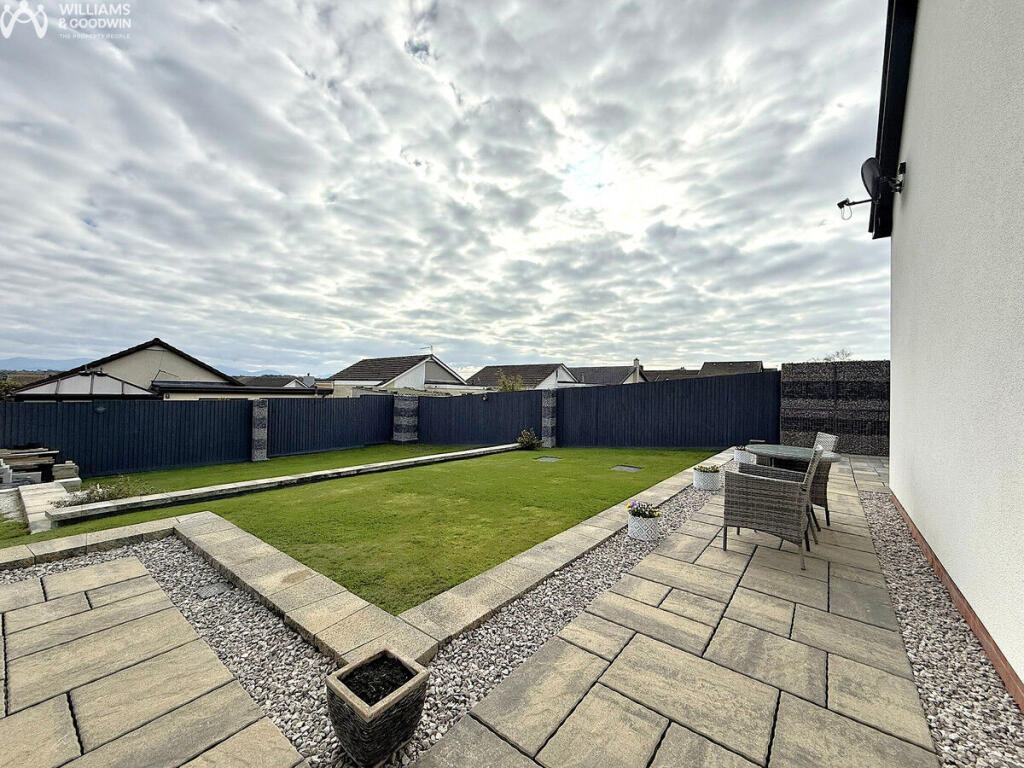 4 bedroom detached house for sale in Caer Delyn, Bodffordd, Anglesey, LL77