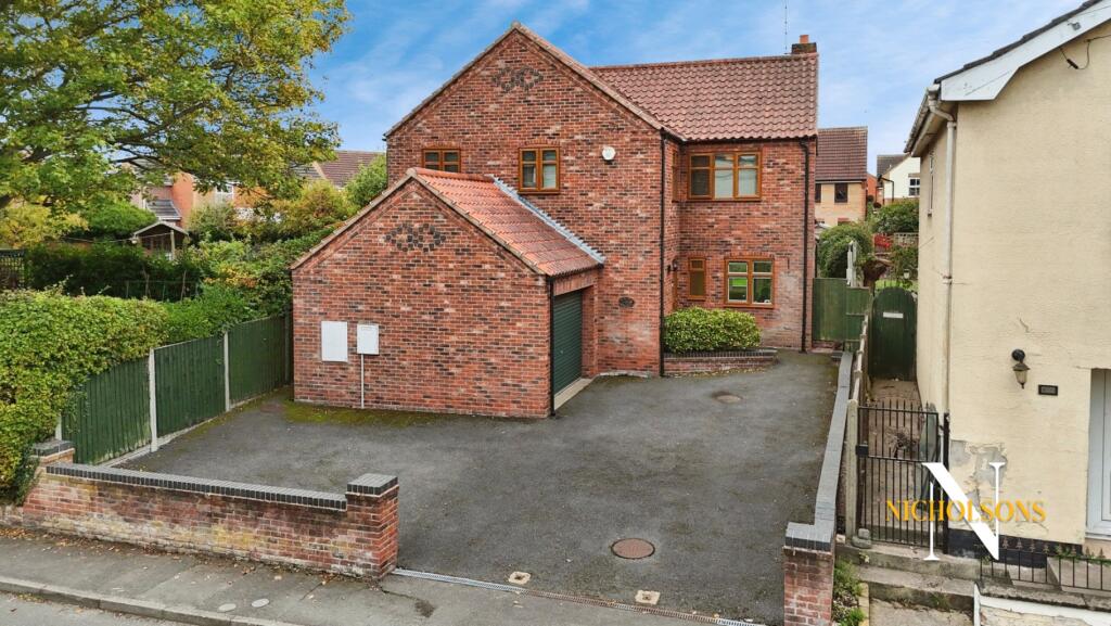 4 bedroom detached house for sale in High Street, Retford ...