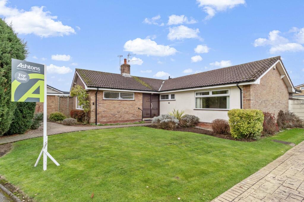 3 bedroom detached bungalow for sale in Pewterspear Lane, Appleton, WA4