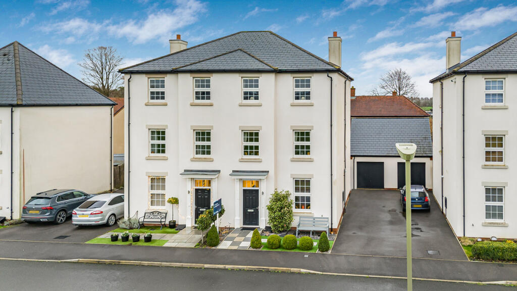 4 bedroom semi-detached house for sale in Wellington Road, Upper ...
