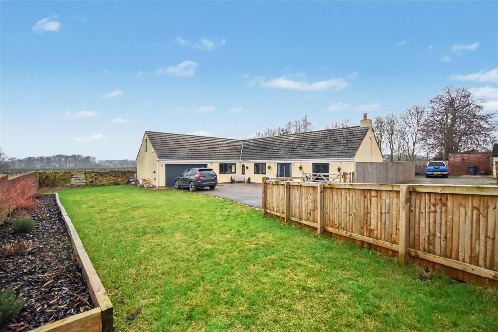 5 bedroom bungalow for sale in The Bungalow, Barwick Road, Garforth ...