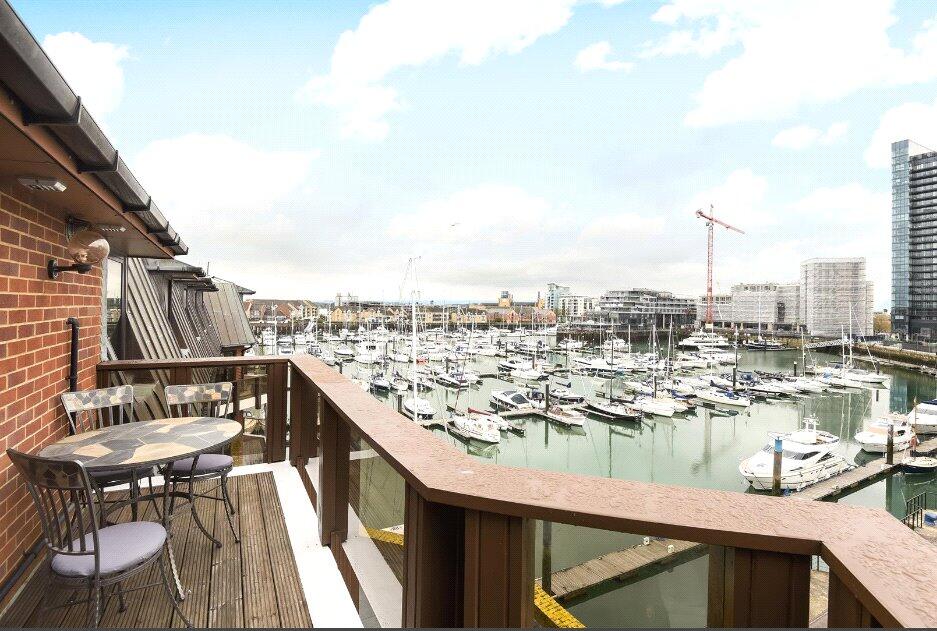 3 bedroom apartment for sale in Channel Way, Ocean Village, Southampton ...