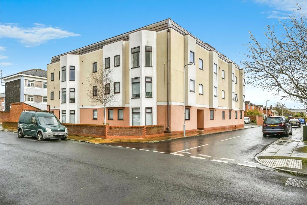 2 bedroom flat for sale in Queen Street, Waterloo, Liverpool ...
