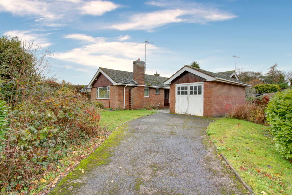 3 bedroom detached bungalow for sale in Manor Park, Great Barrow ...