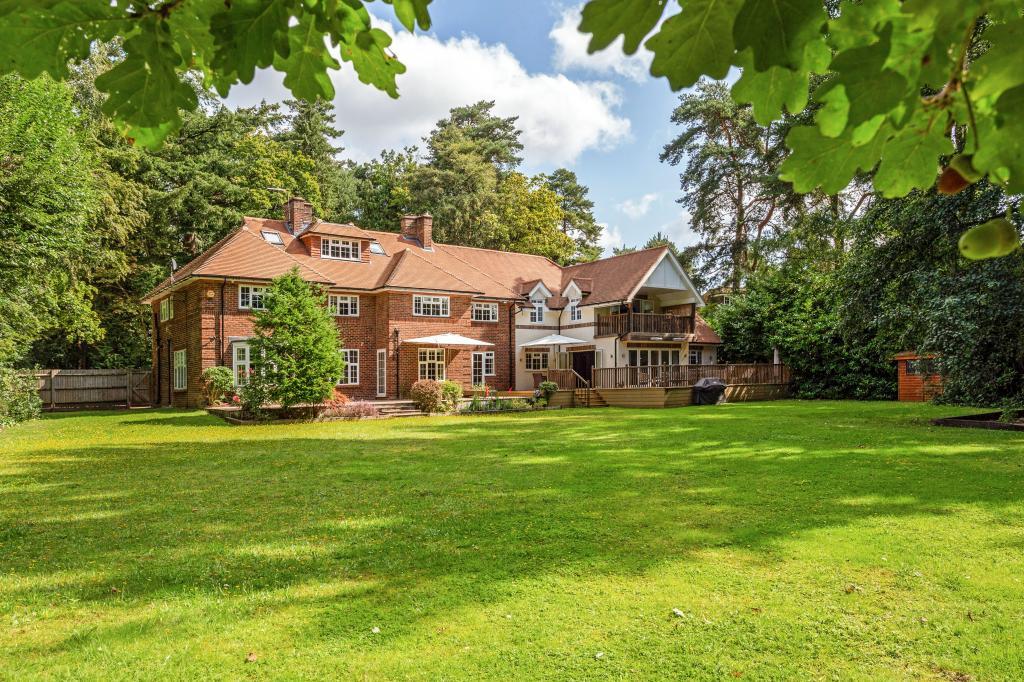 8 bedroom detached house for sale in Fitzroy Road, Fleet, GU51