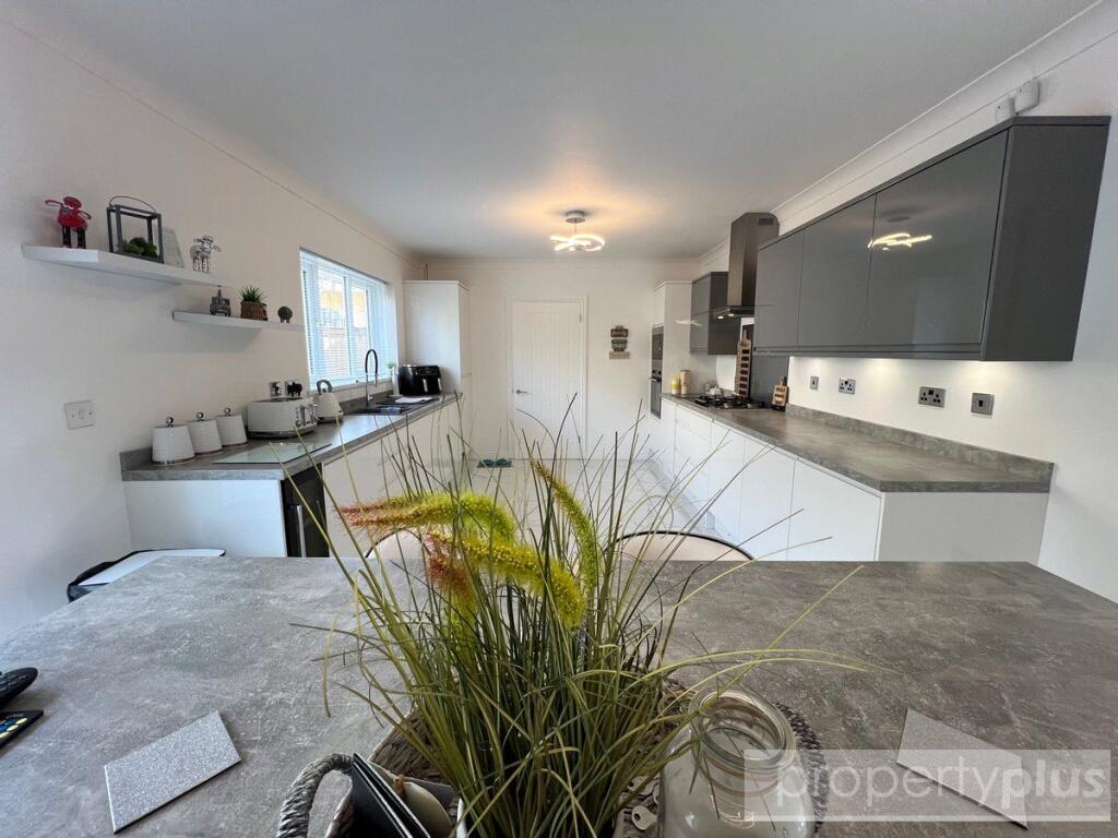 3 bedroom detached house for sale in Gwern Heulog, Tonyrefail, Rhondda ...