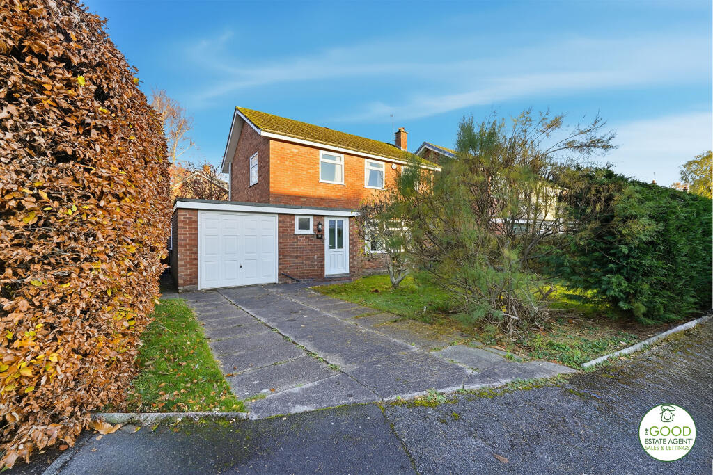 3 bedroom detached house for sale in Hill Drive, Handforth, SK9 3AP, SK9