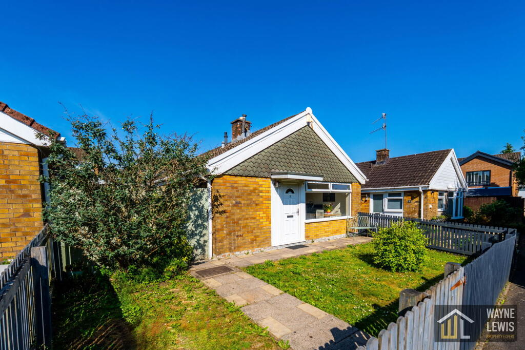 2 bedroom detached bungalow for sale in Heol Clyd, Caerphilly, CF83 2AL ...