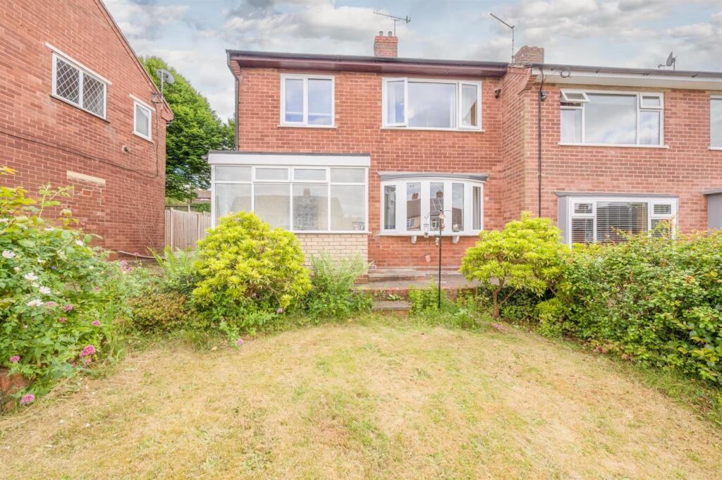 3 bedroom semi-detached house for sale in Kingsway, Stourbridge, DY8 ...