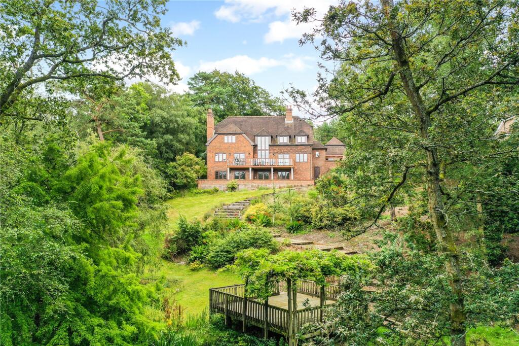 5 bedroom detached house for sale in Slanting Hill, Hermitage, RG18