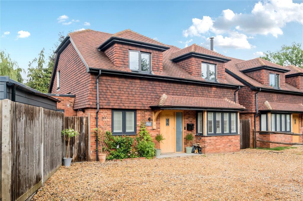 3 bedroom detached house for sale in Oxted Green, Milford, Godalming ...
