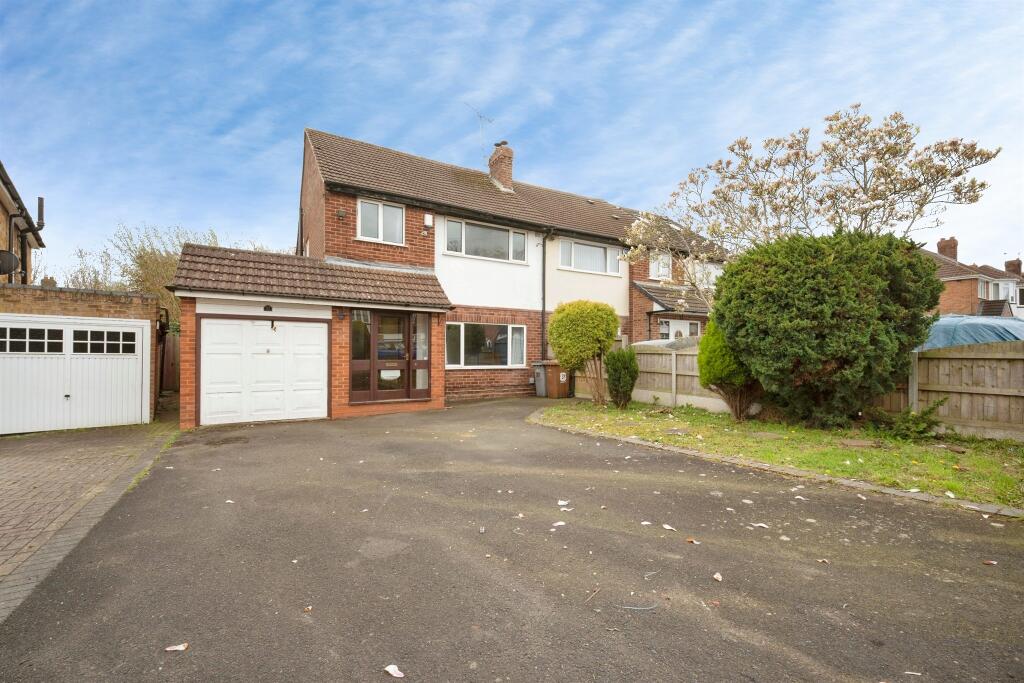 3 bedroom semi-detached house for sale in Brownley Road, Shirley ...