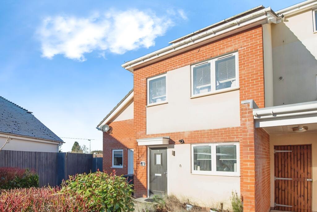 3 bedroom semi-detached house for sale in Nine Elms Mews, Bishopstoke, SO50