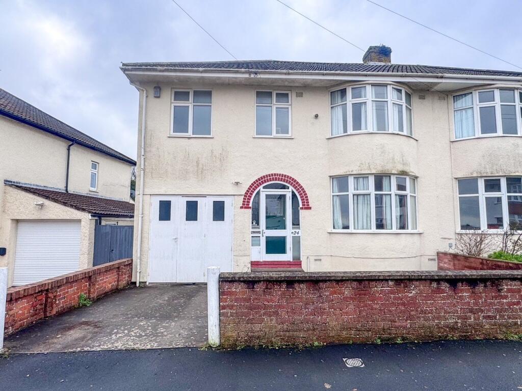 4 bedroom semi-detached house for sale in Ferndale Road, Filton ...