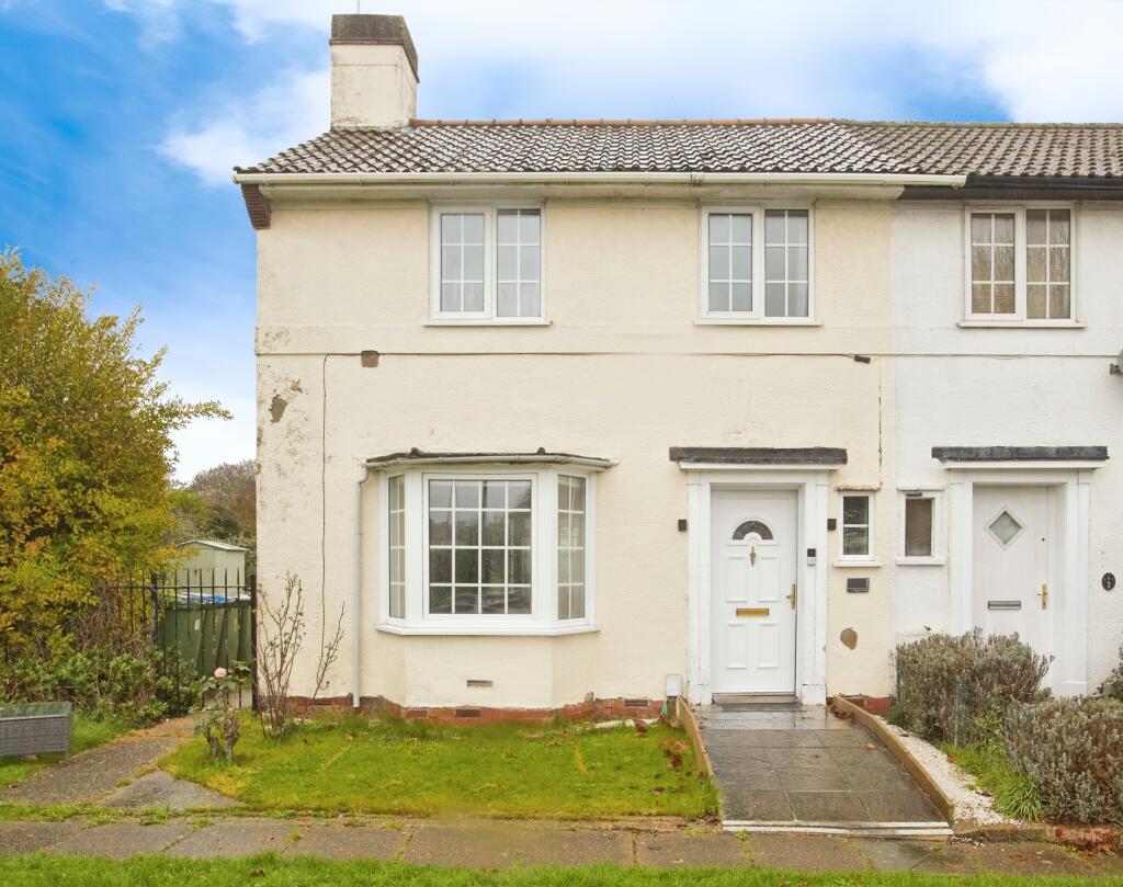 3 bedroom end of terrace house for sale in Capon Close, Southampton, SO18