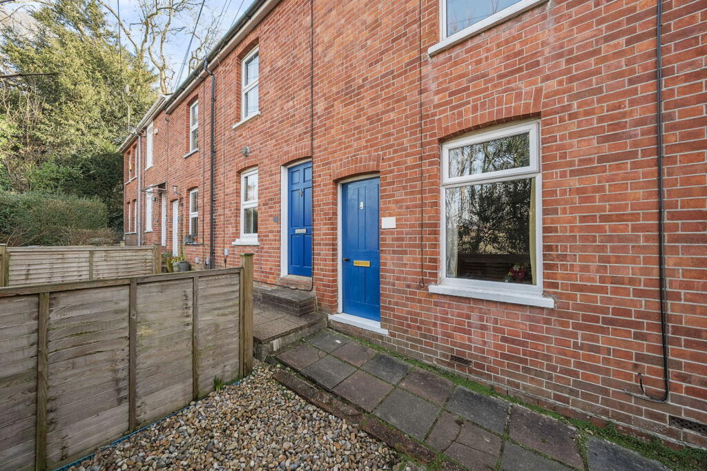 2 bedroom terraced house for sale in Woodside Road, Rusthall, Tunbridge ...