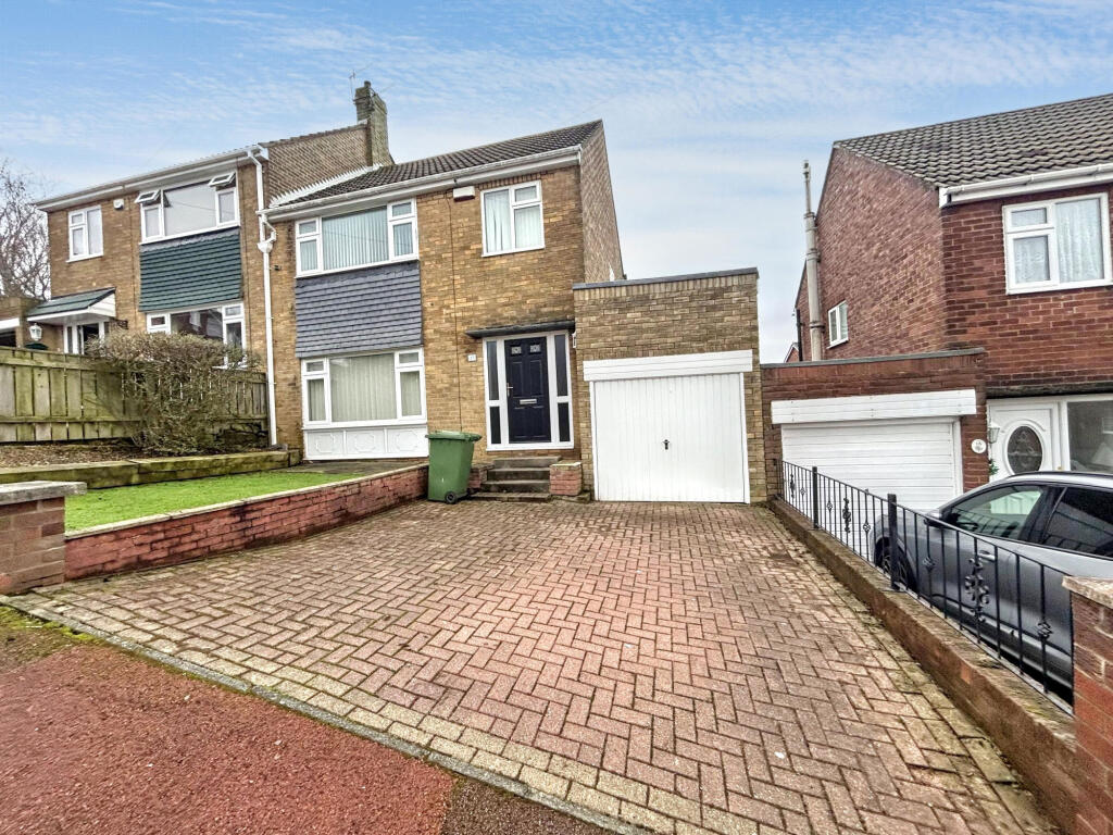 3 bedroom semi-detached house for sale in Alexandra Drive, Swalwell ...