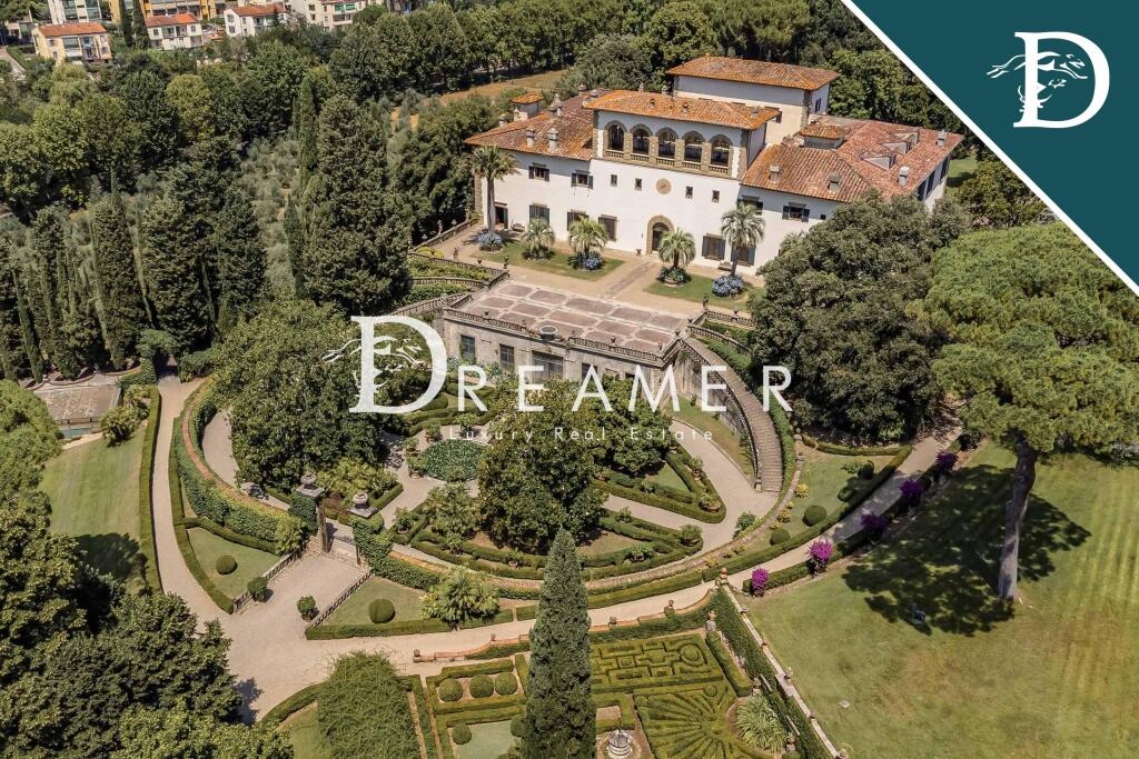 23 bedroom villa for sale in Tuscany, Florence, Florence, Italy