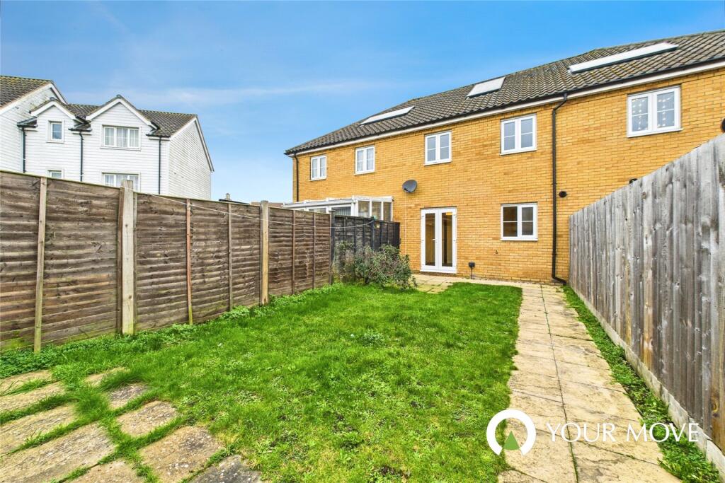 3 bedroom terraced house for sale in Robin Avenue, Harleston, Norfolk, IP20