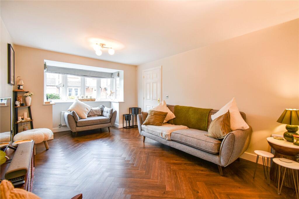 4 bedroom semi-detached house for sale in Deadmans Lane, Greenham ...
