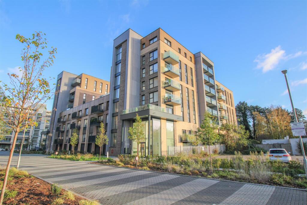 1 bedroom apartment for sale in Austin House, Edinburgh Gate, Harlow, CM20