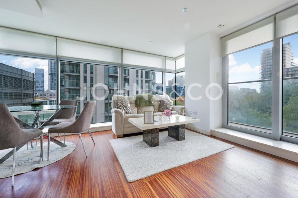 1 bedroom apartment for sale in Pan Peninsula Square, Canary Wharf E14
