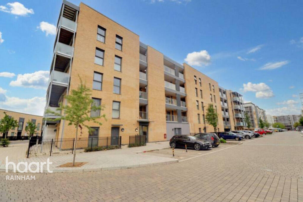 2 bedroom apartment for sale in Broadis Way, Rainham, RM13 8JY, RM13