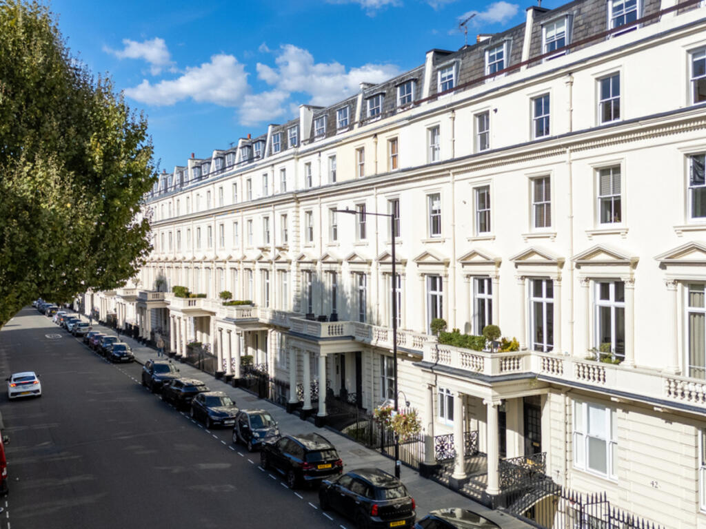 3 bedroom apartment for sale in Randolph Avenue, London, W9