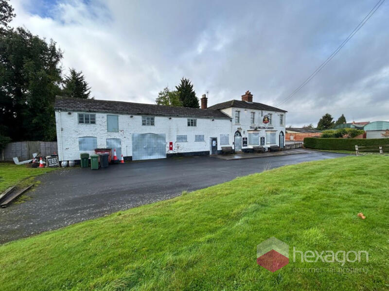 Pub to lease in The Bowling Green, Shaw Lane, Stoke Prior, Bromsgrove, B60