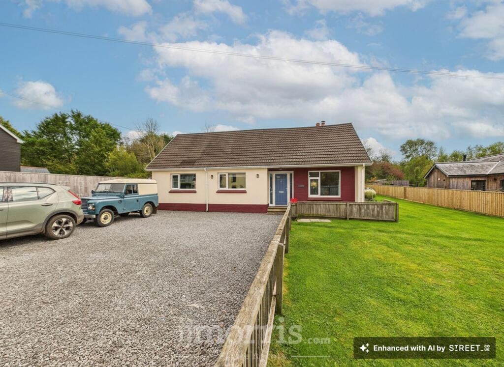 4 bedroom detached bungalow for sale in Llanfallteg, Whitland, SA34