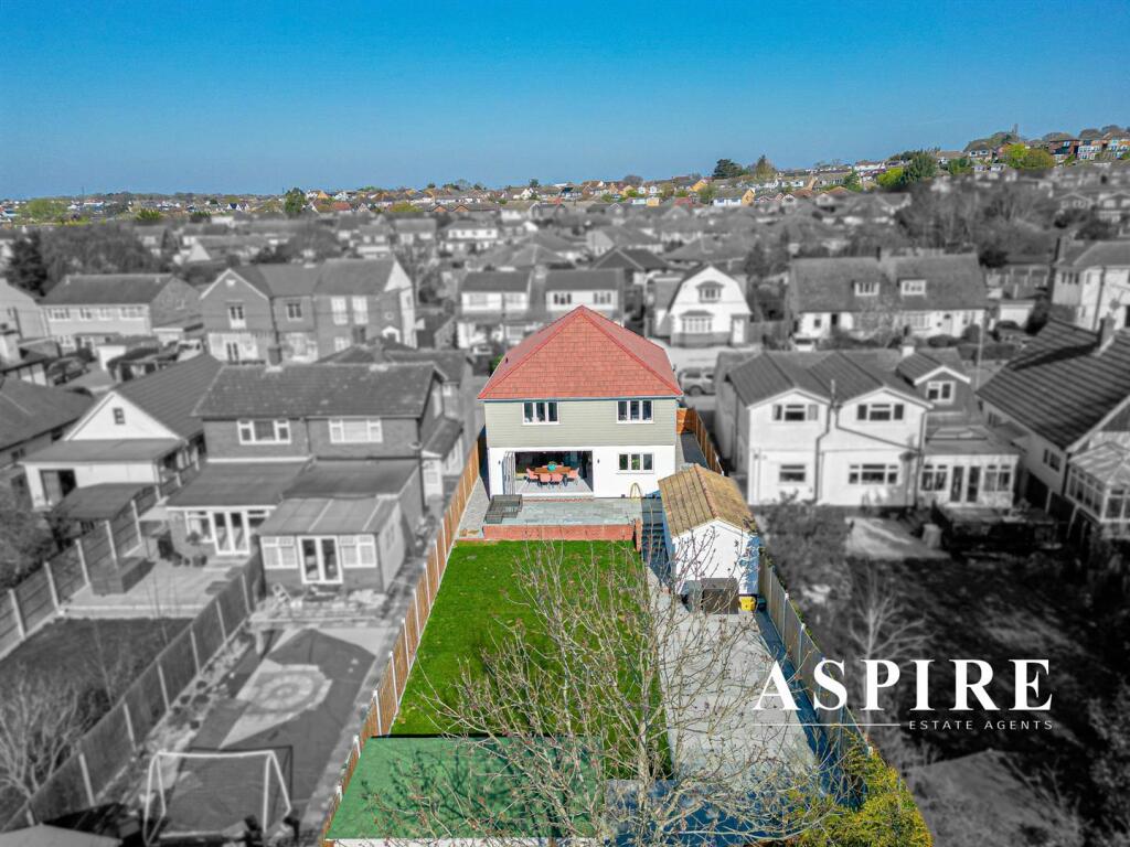 4 bedroom detached house for sale in VIDEO SHOWCASE INSIDE ...
