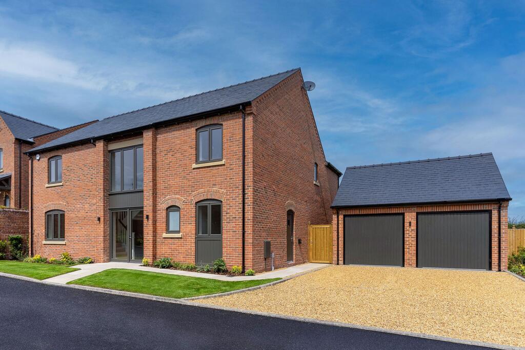 4 bedroom detached house for sale in Mereside Road, Mere, WA16