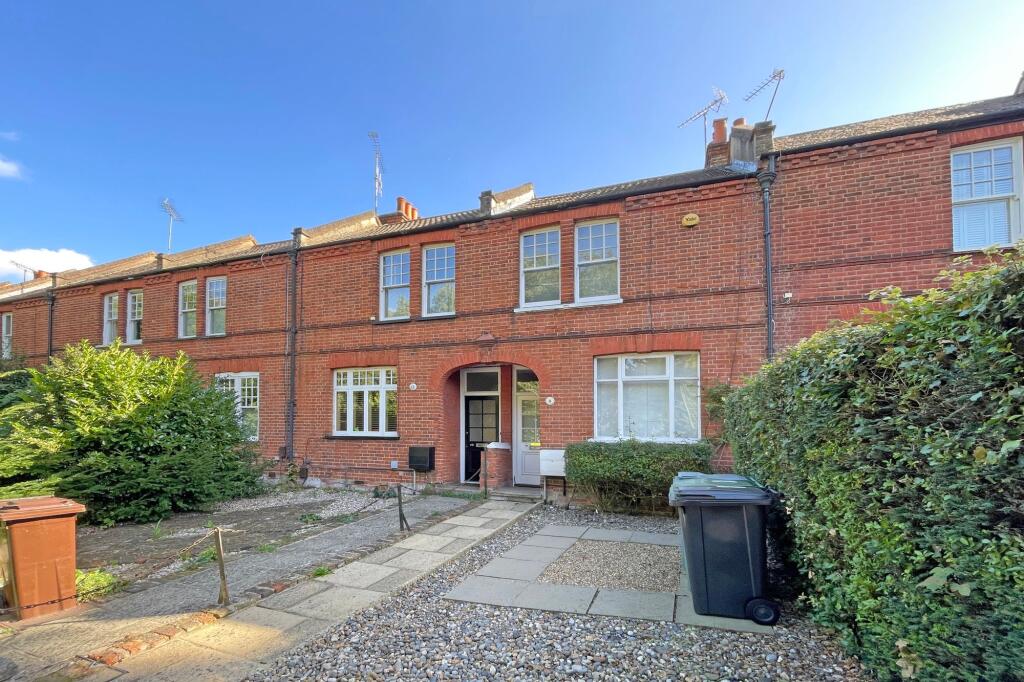 2 bedroom terraced house for sale in Kingston Road, Ewell Village ...