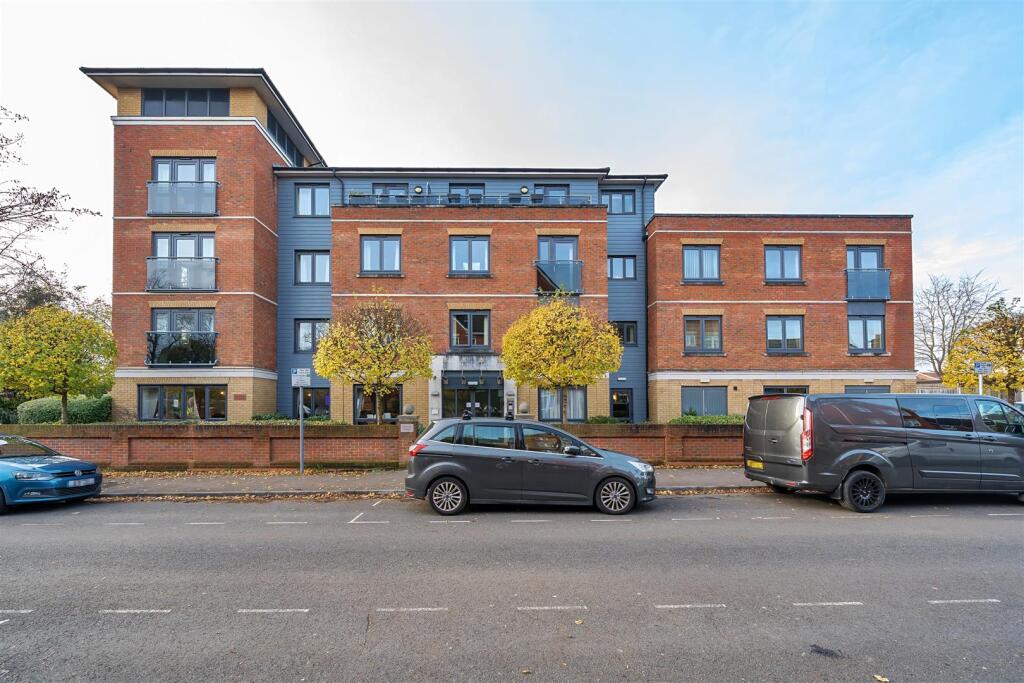 1 bedroom retirement property for sale in Charlotte Lodge, Eastleigh ...