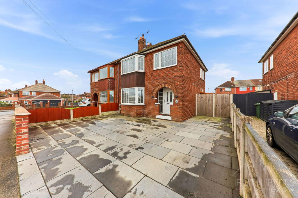 3 bedroom semi-detached house for sale in Pendennis Avenue, South ...