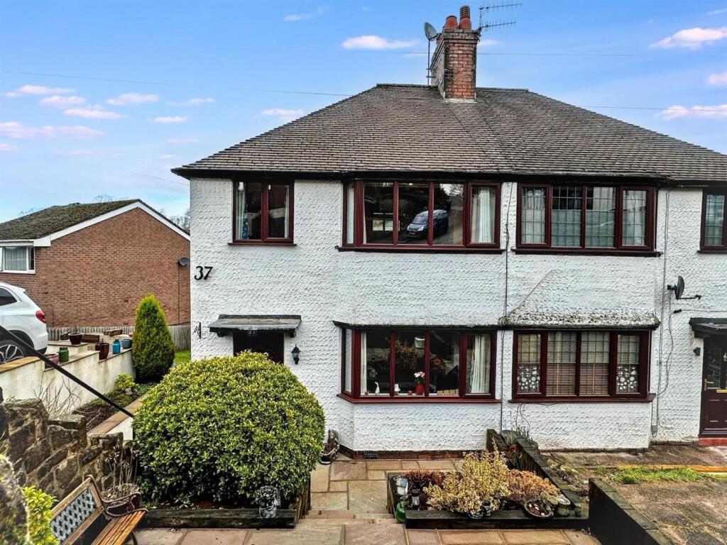 3 bedroom semi-detached house for sale in Daisy Bank, Leek ...