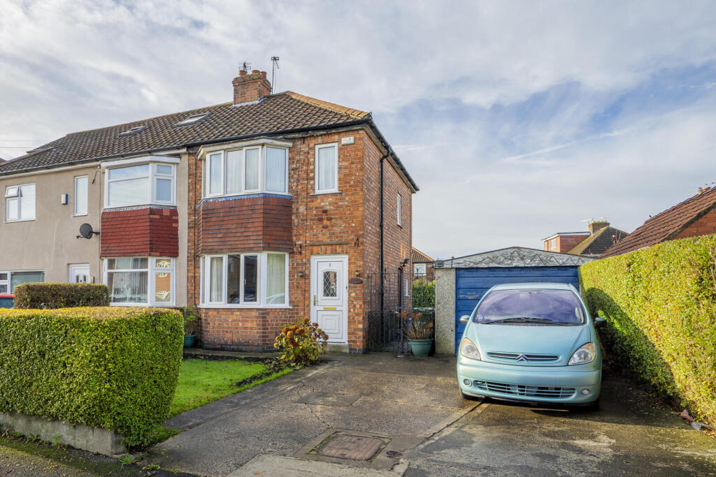 2 bedroom semi-detached house for sale in Burnholme Grove, York, YO31