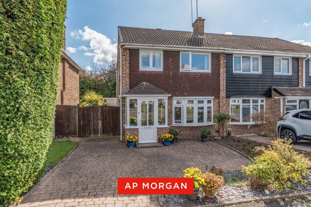 3 bedroom semi-detached house for sale in Cherington Close ...