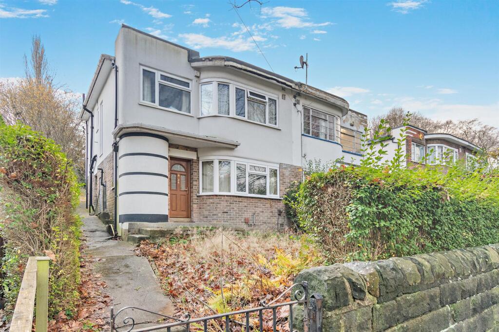 3 bedroom semi-detached house for sale in Grove Lane, Leeds, LS6