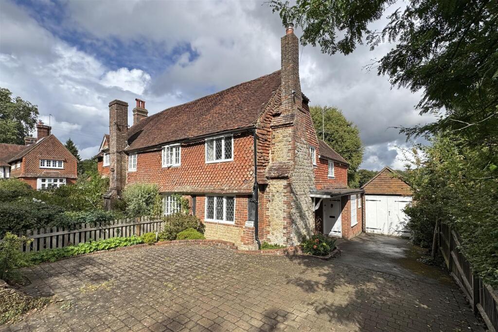 3 bedroom semi-detached house for sale in Witley, GU8