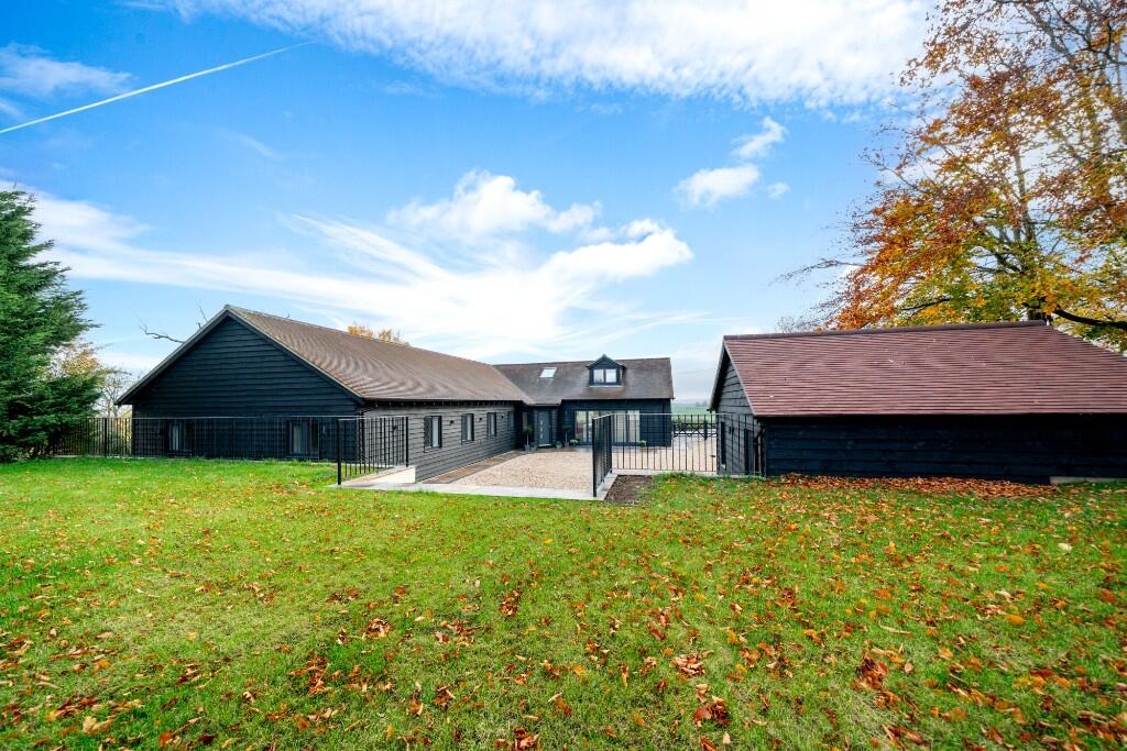 5 bedroom barn conversion for sale in Dunton Road, Dunton. Bucks. HP22 ...