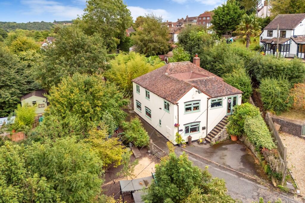 4 bedroom detached house for sale in Sycamore Road, Broseley Wood ...